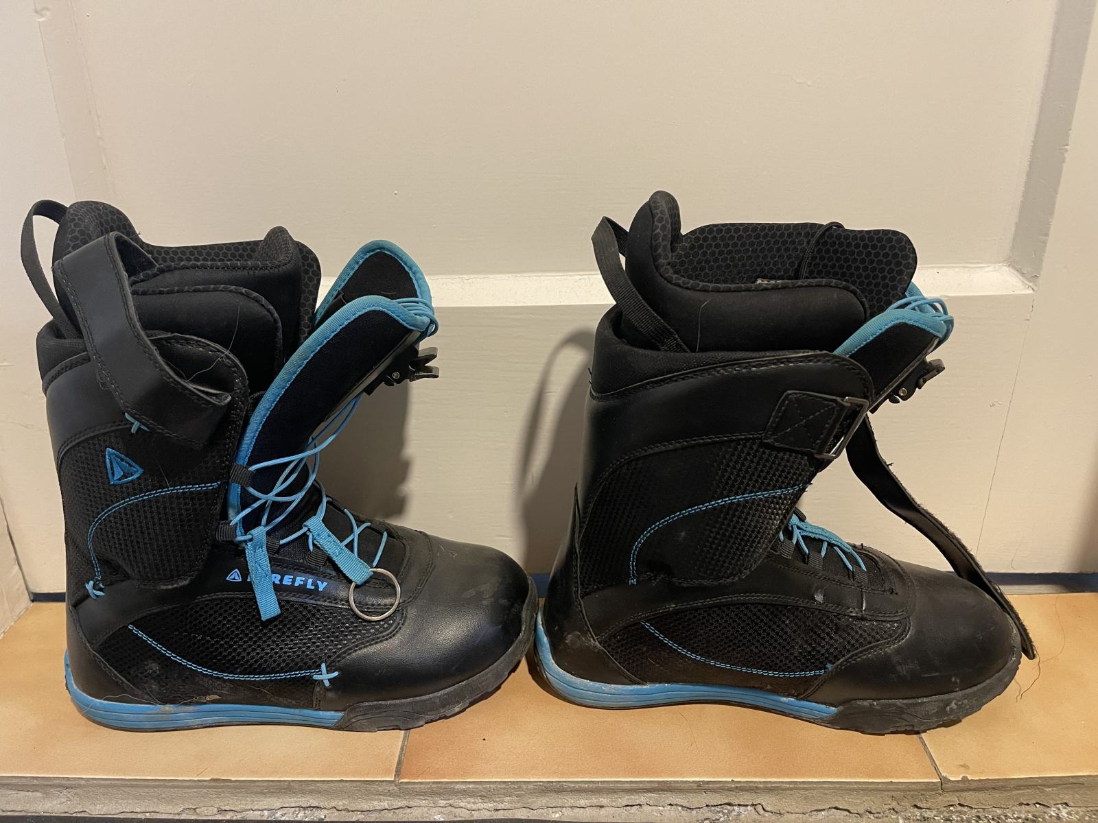 Čevlji za bordanje / butsi številka 40