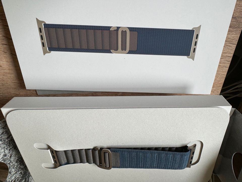 Apple Watch Ultra 2 Original pašček 49mm: Blue Alpine Loop - M