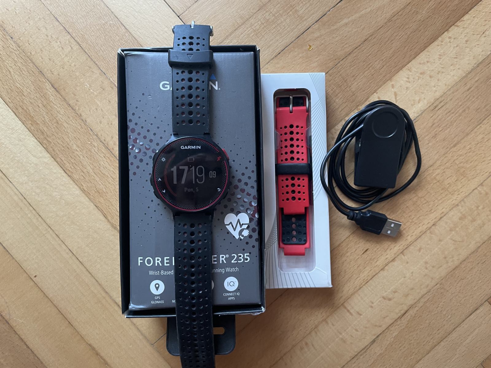 Garmin Forerunner 235