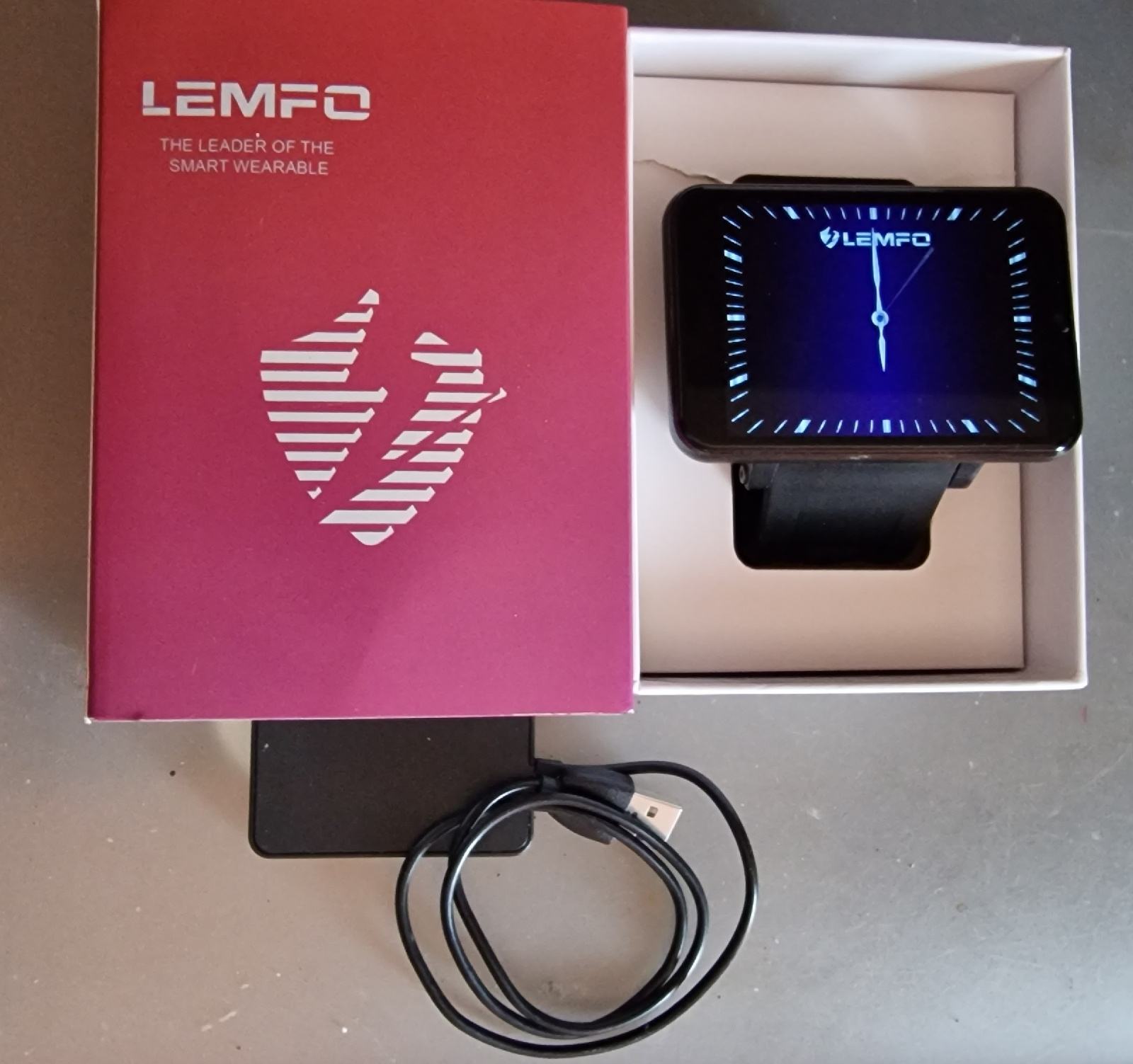 Smart watch LEMFO LEM T 4G / Športni pripomoček/ SIM/ Internet