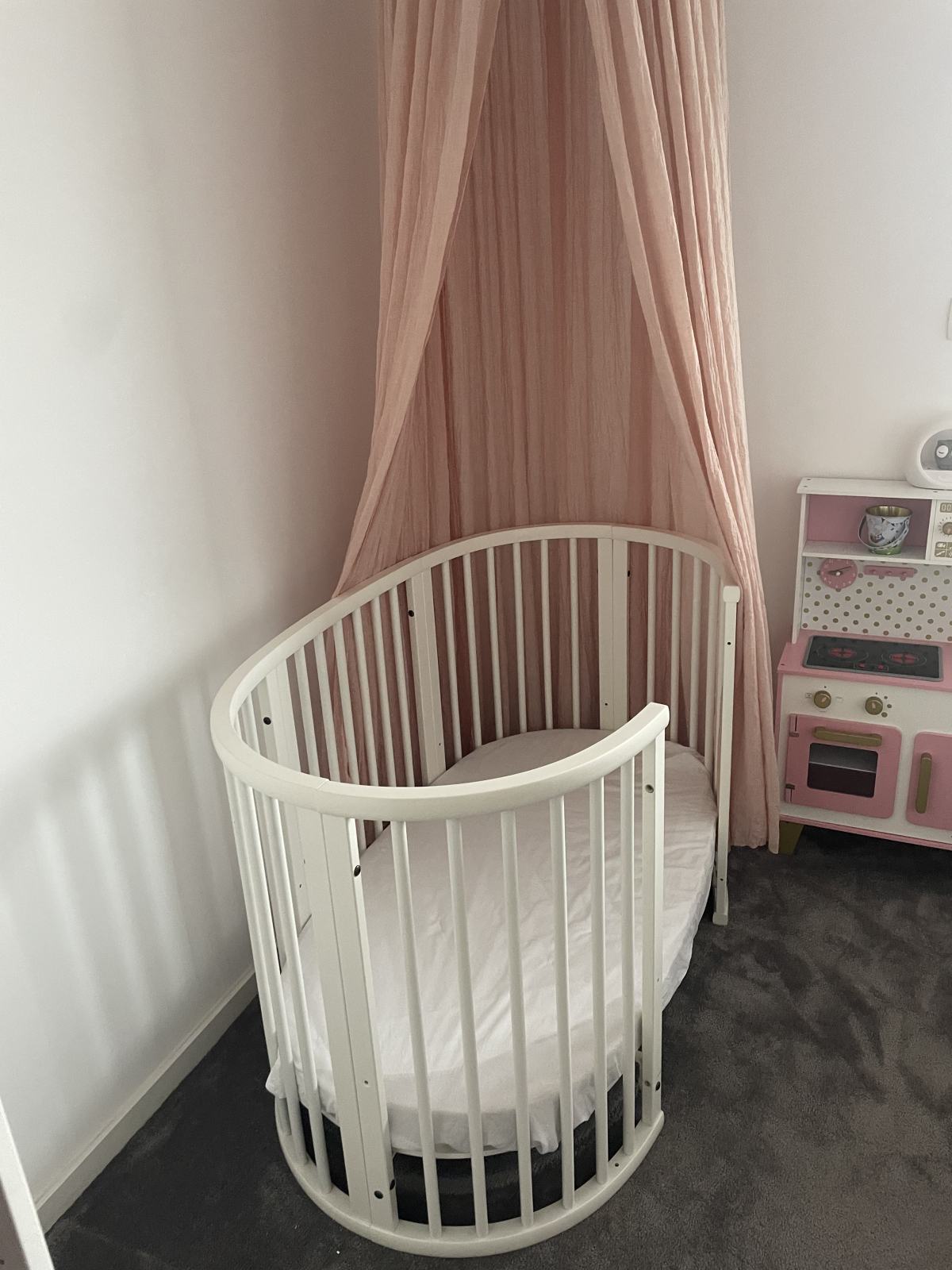 Prodam Stokke Sleepy Bed White