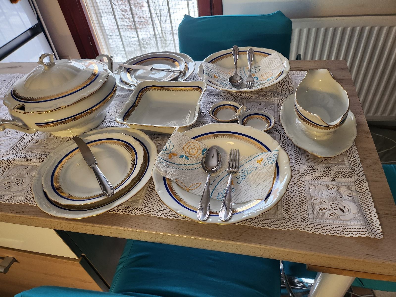 Prodam komplet starega Poljskega porcelana Bogucica iz 60/70