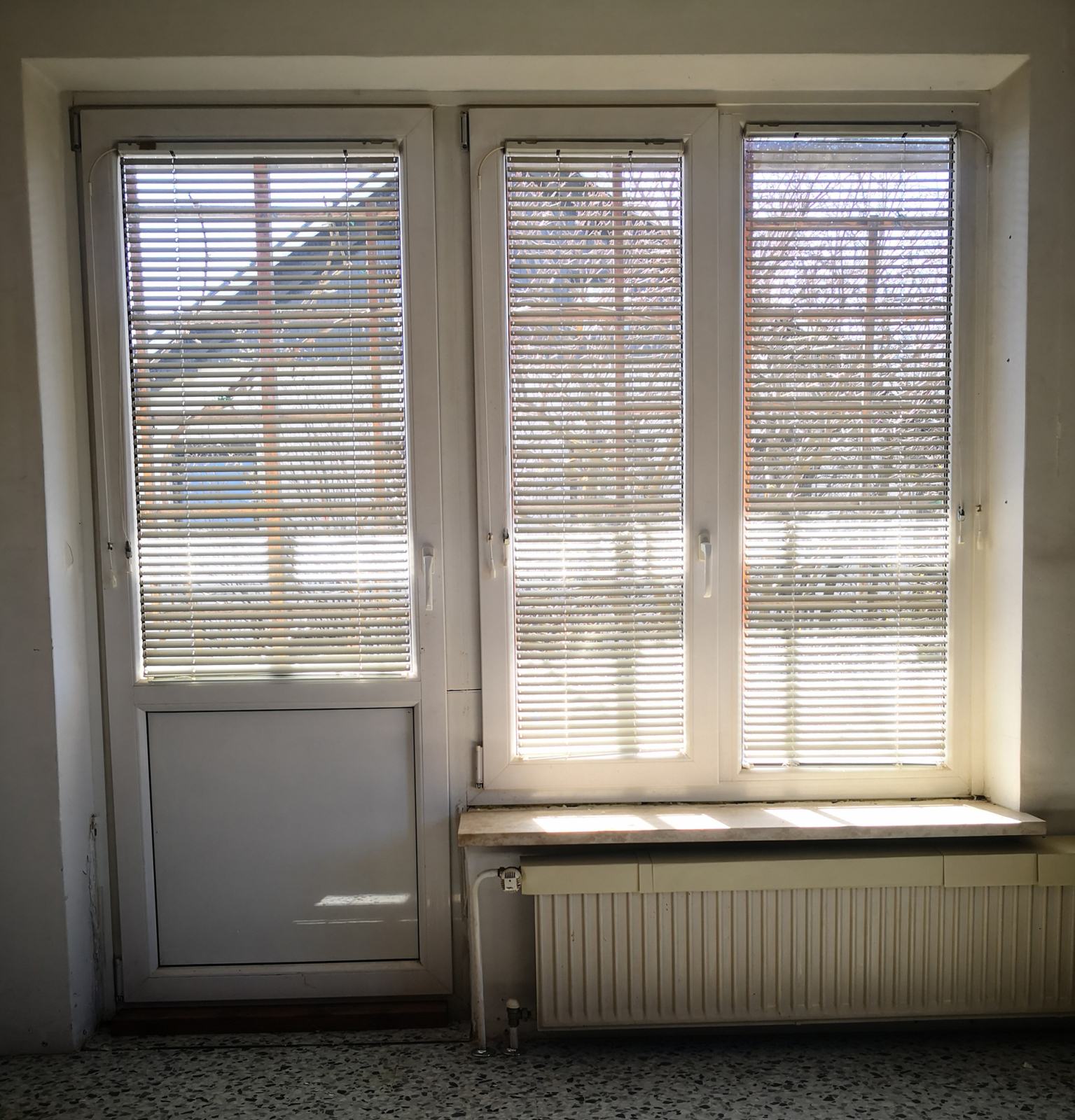 PVC okno in balkonska vrata AJM