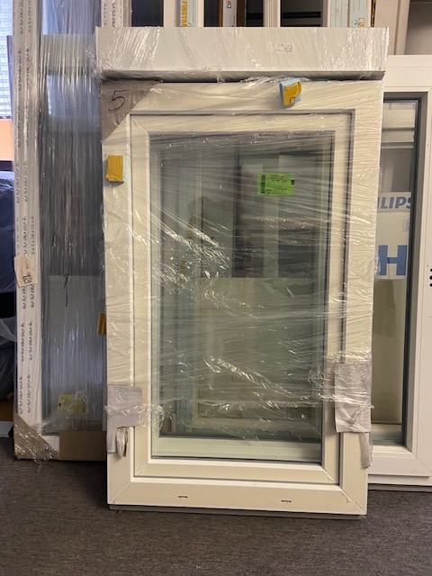 pvc okno REHAU 73 x 116cm novo prodam