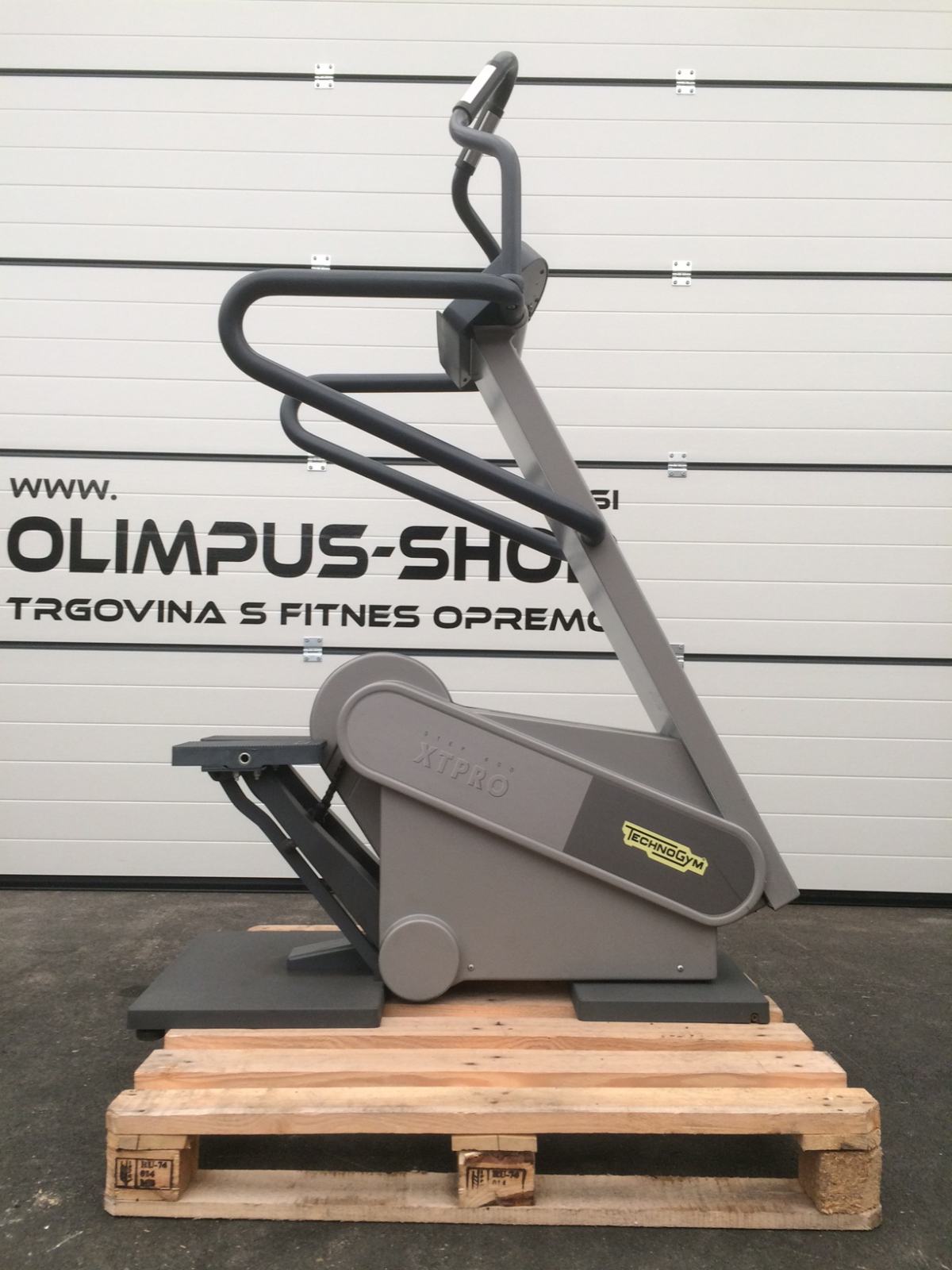 TECHNOGYM STEPER XT-PRO 600 - ODLIČNO OHRANJEN