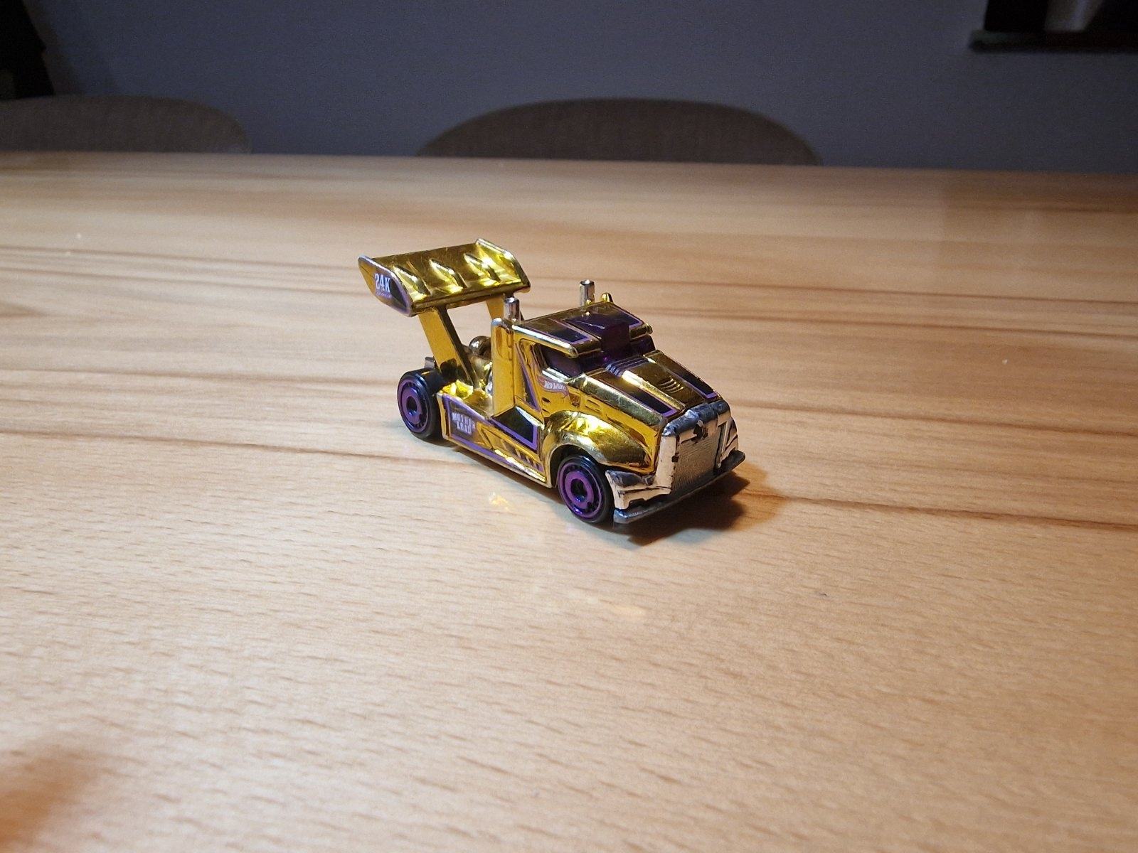 Hot wheels Rig Storm Gold Edition Rare