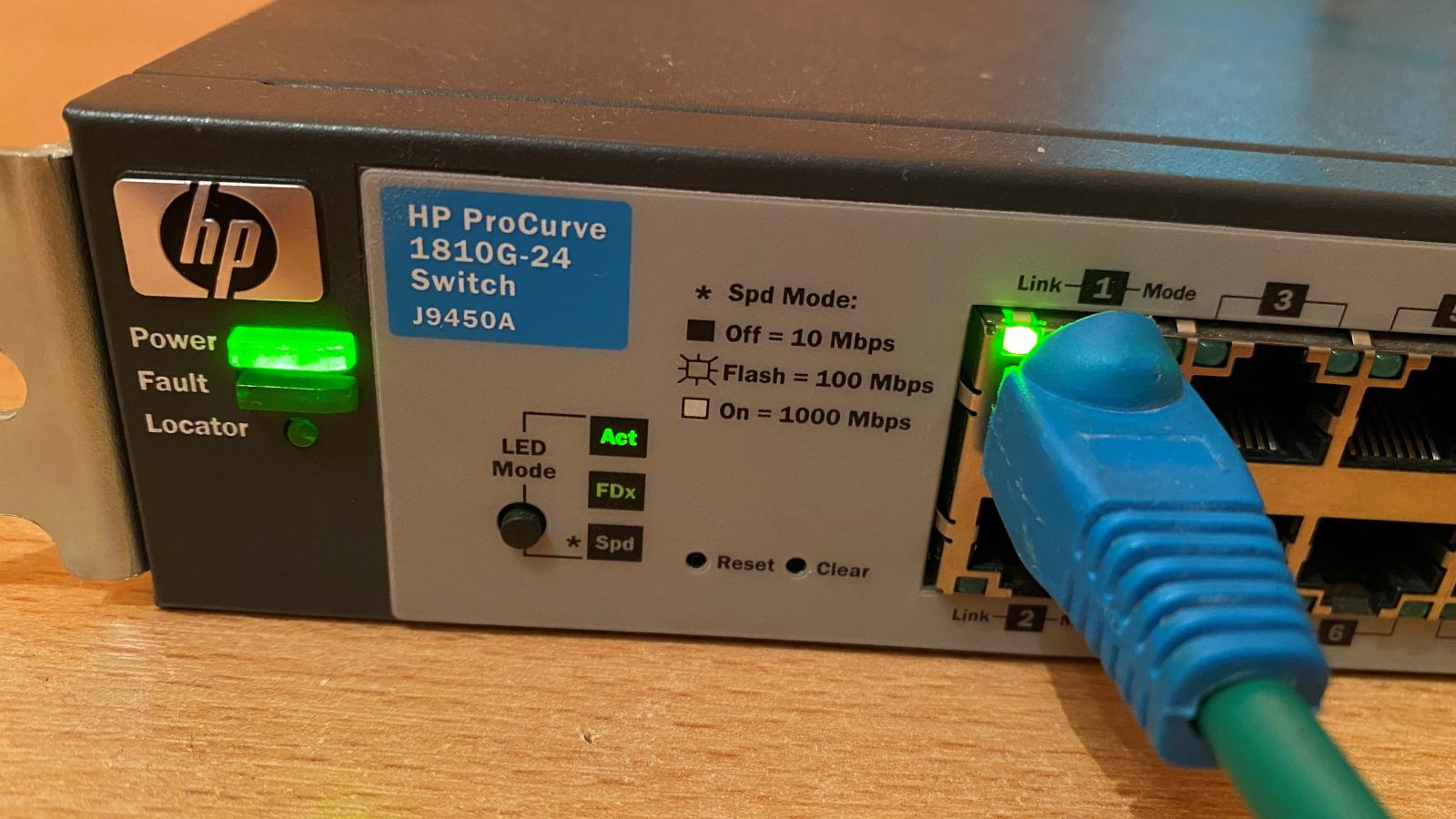 HP ProCurve 1810-24G (J9450A), Switch, mrežno stikalo