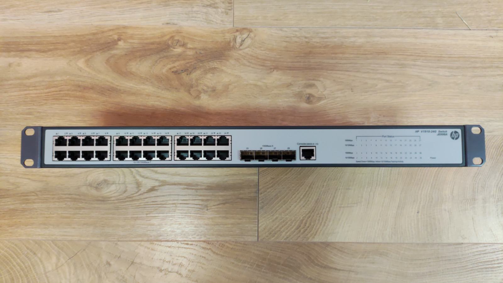Stikalo / switch HP V1910-24G (JE006A) 24 port giga managed