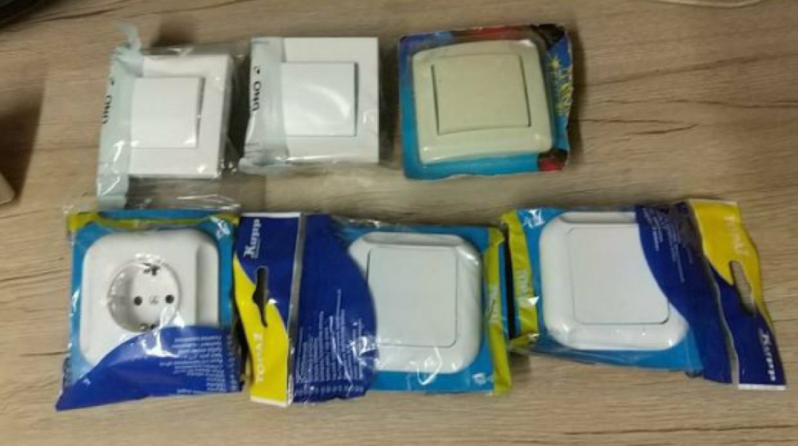 UTIČNICE in STIKALA