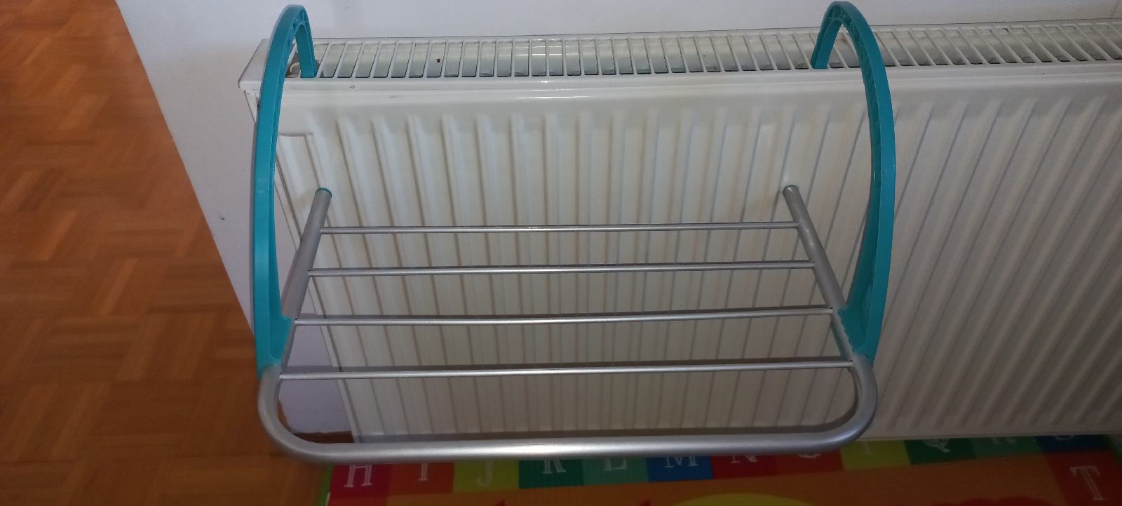 obešalnik za perilo za na radiator