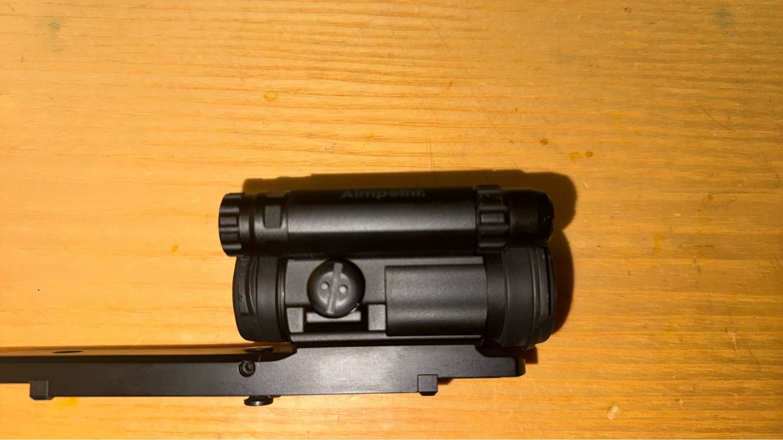 Rdeca pika Aimpoint comp m5