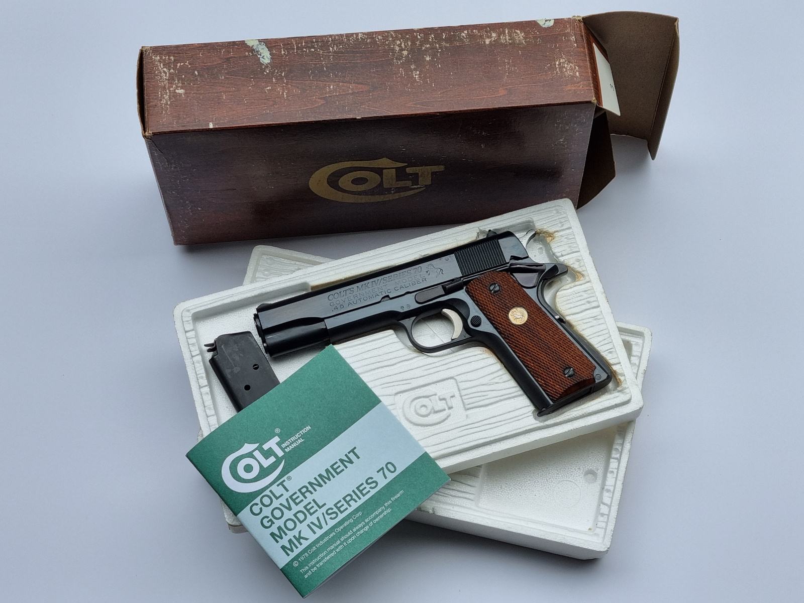 Colt Government Series 70, 45ACP
