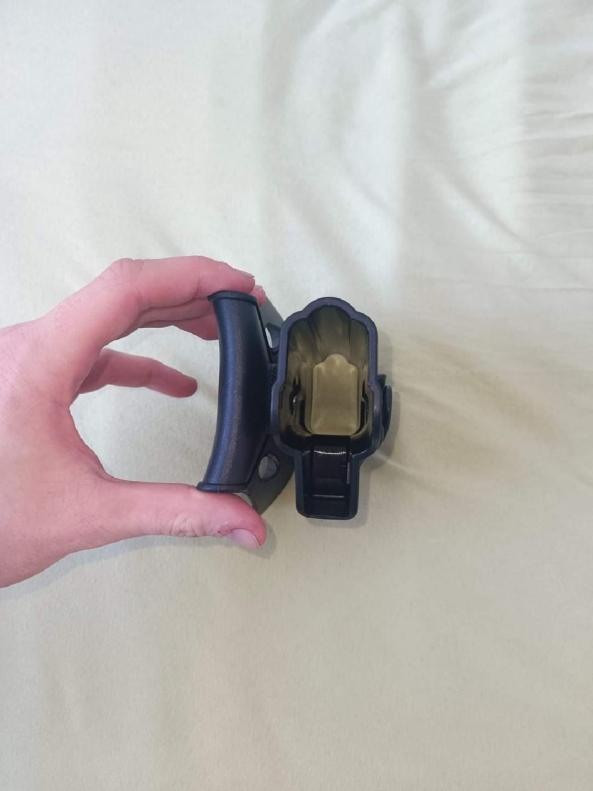 Plastični tok za pištolo