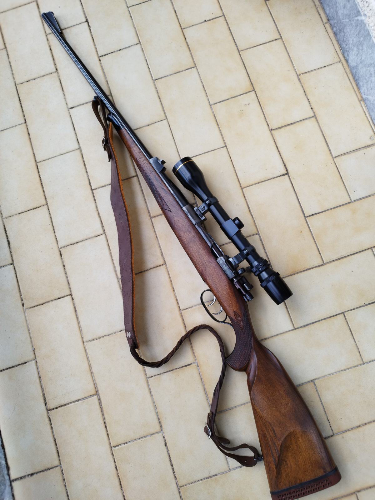 Repetirka Mauser Remington magnum 7 mil