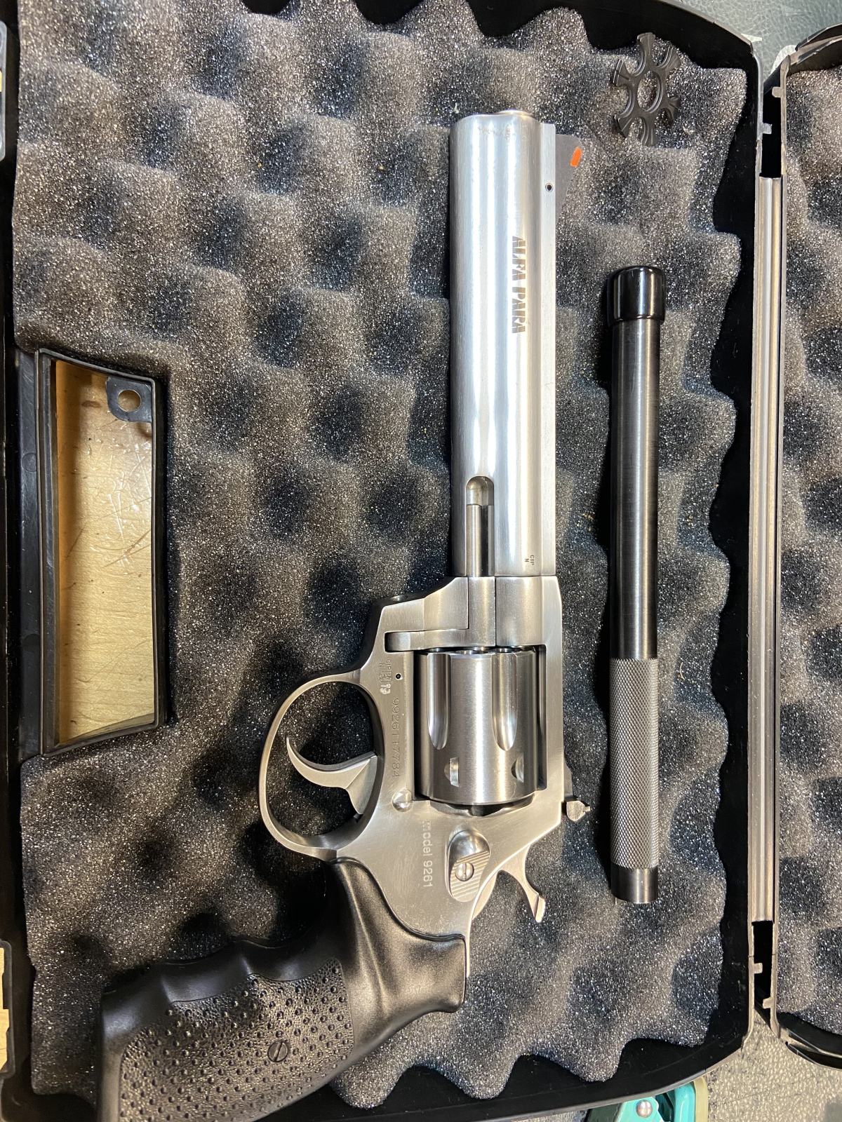 Revolver Alfa Proj model Alfa Para 9261 Classic kaliber 9x19
