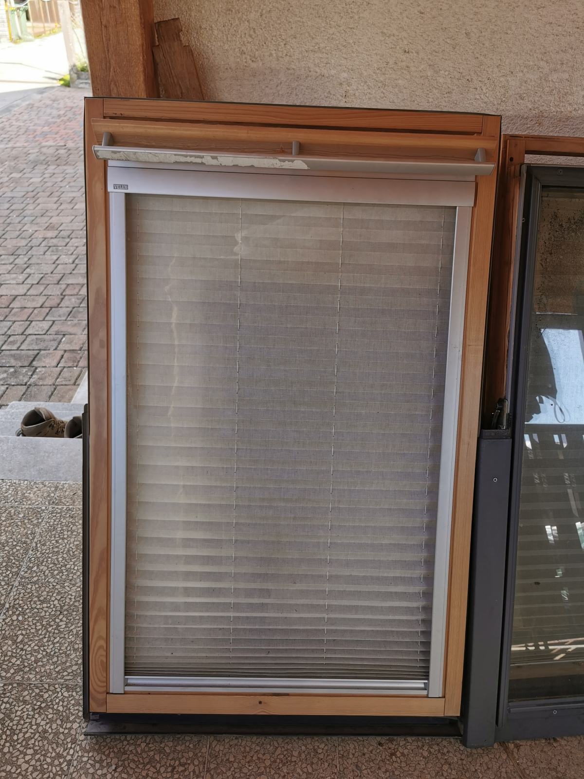 strešno okno Velux GGL M06