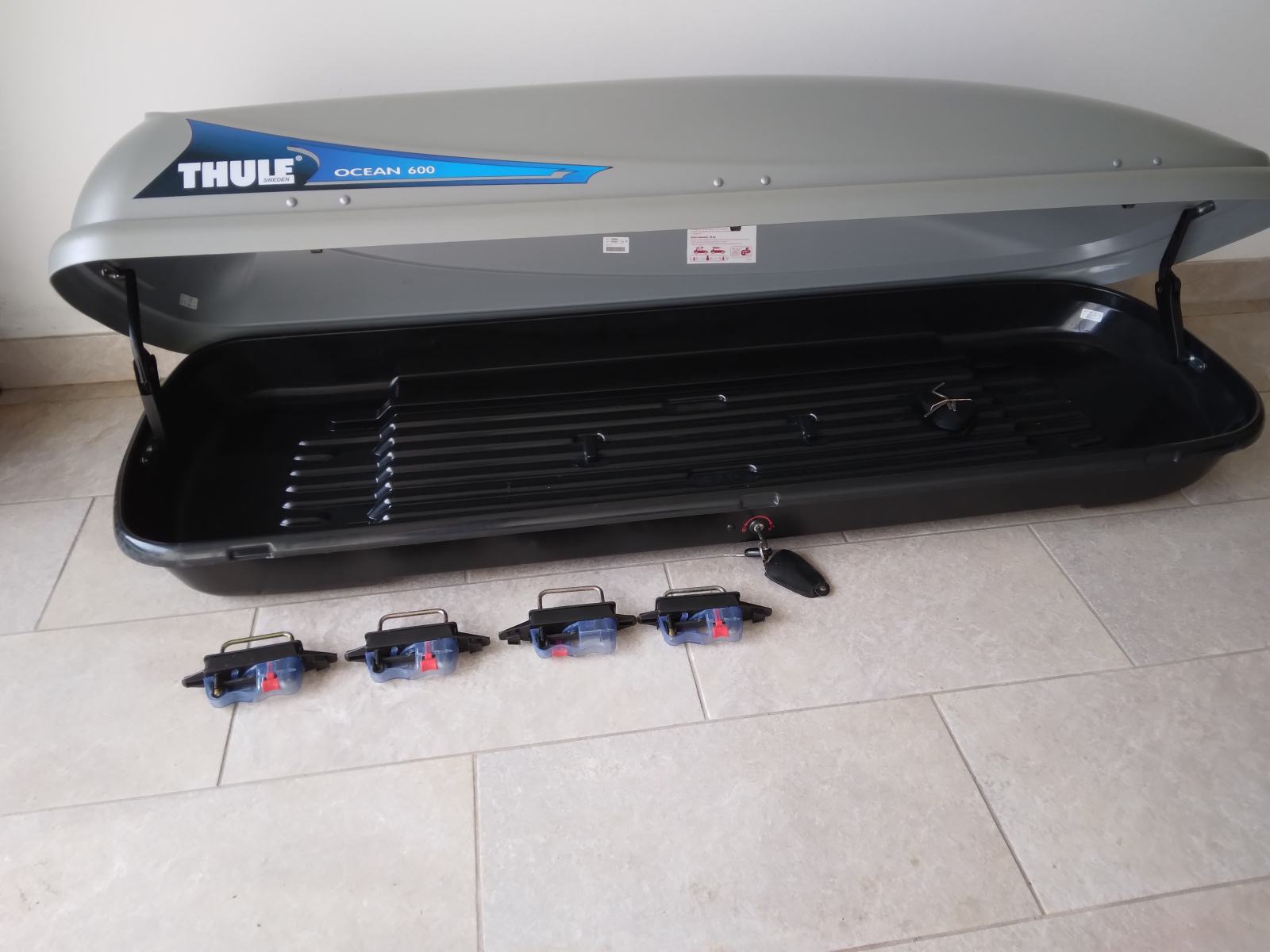 Strešni kovček Thule 600