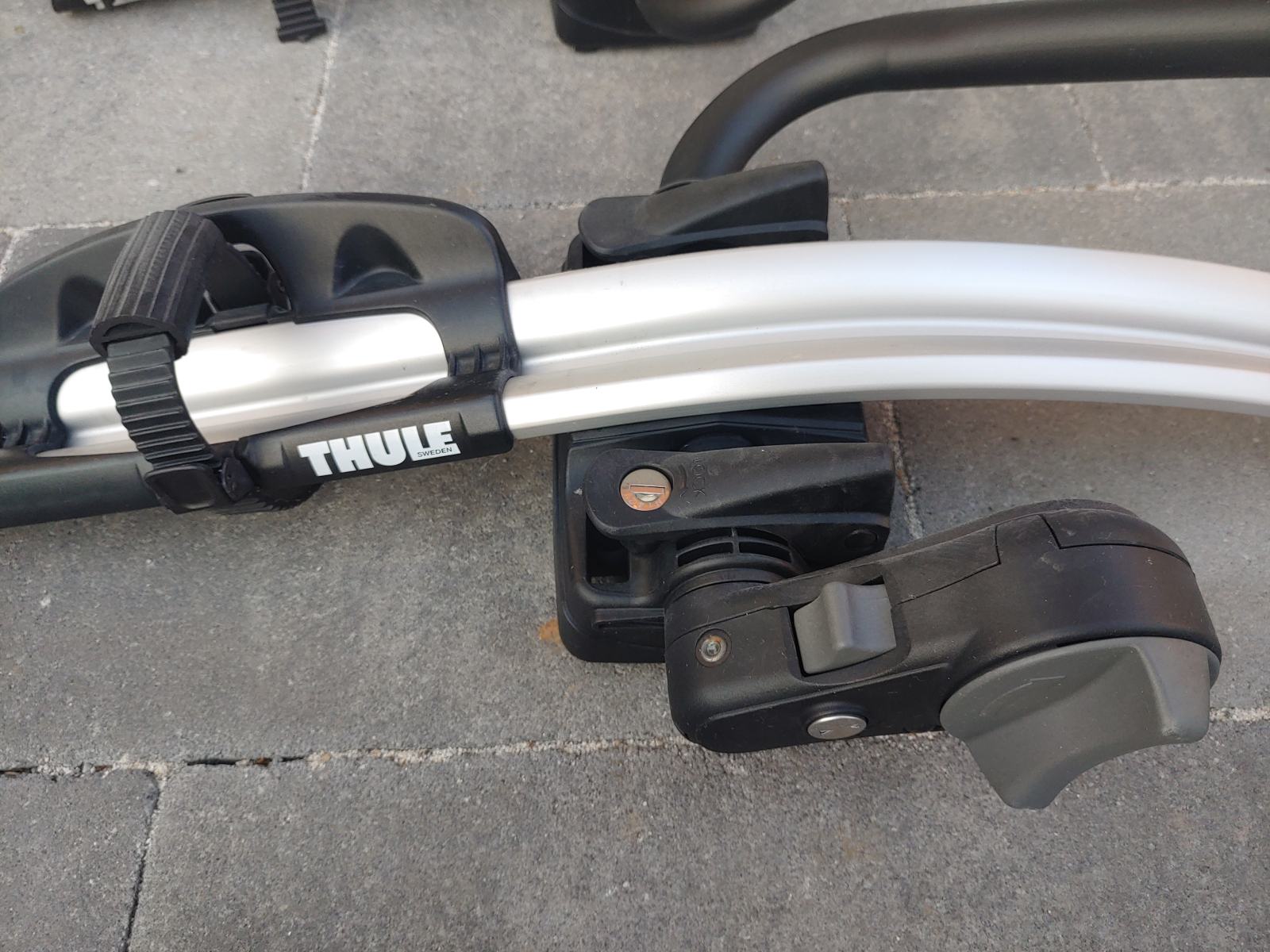 Komplet nosilcev za kolo Thule ProRide 591