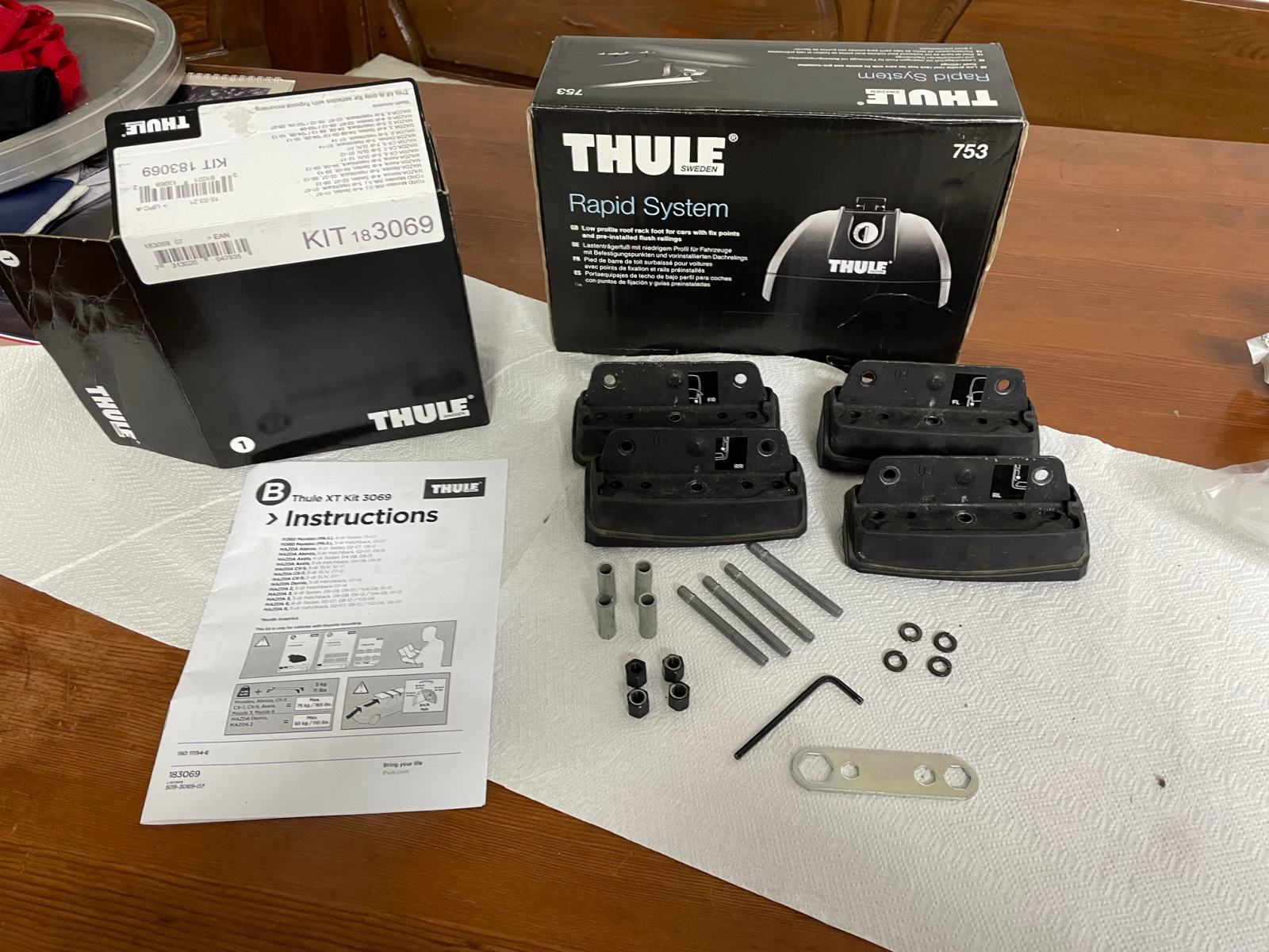 Osnovne noge THULE 753 + Thule kit 3069