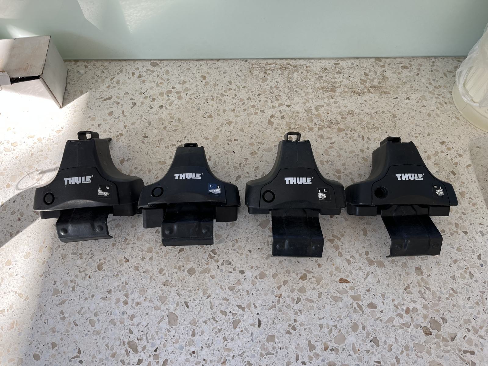 Thule 754 noge + kit Alfa 159 SW