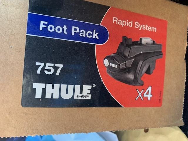 THULE 757 + THELE AEROBAR 869 - Novo zapakirano