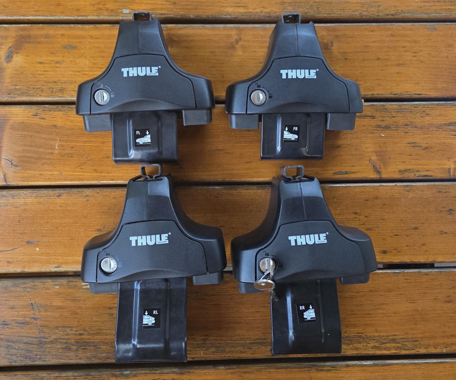 THULE rapid system 754 strešni nosilci (noge)