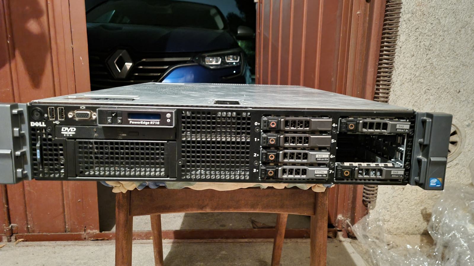 Server DELL PowerEdge R710 V2 (+DELL PERC H310 raid controller)