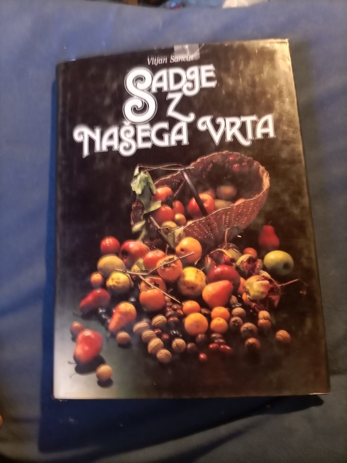 sadje z nasega vrta