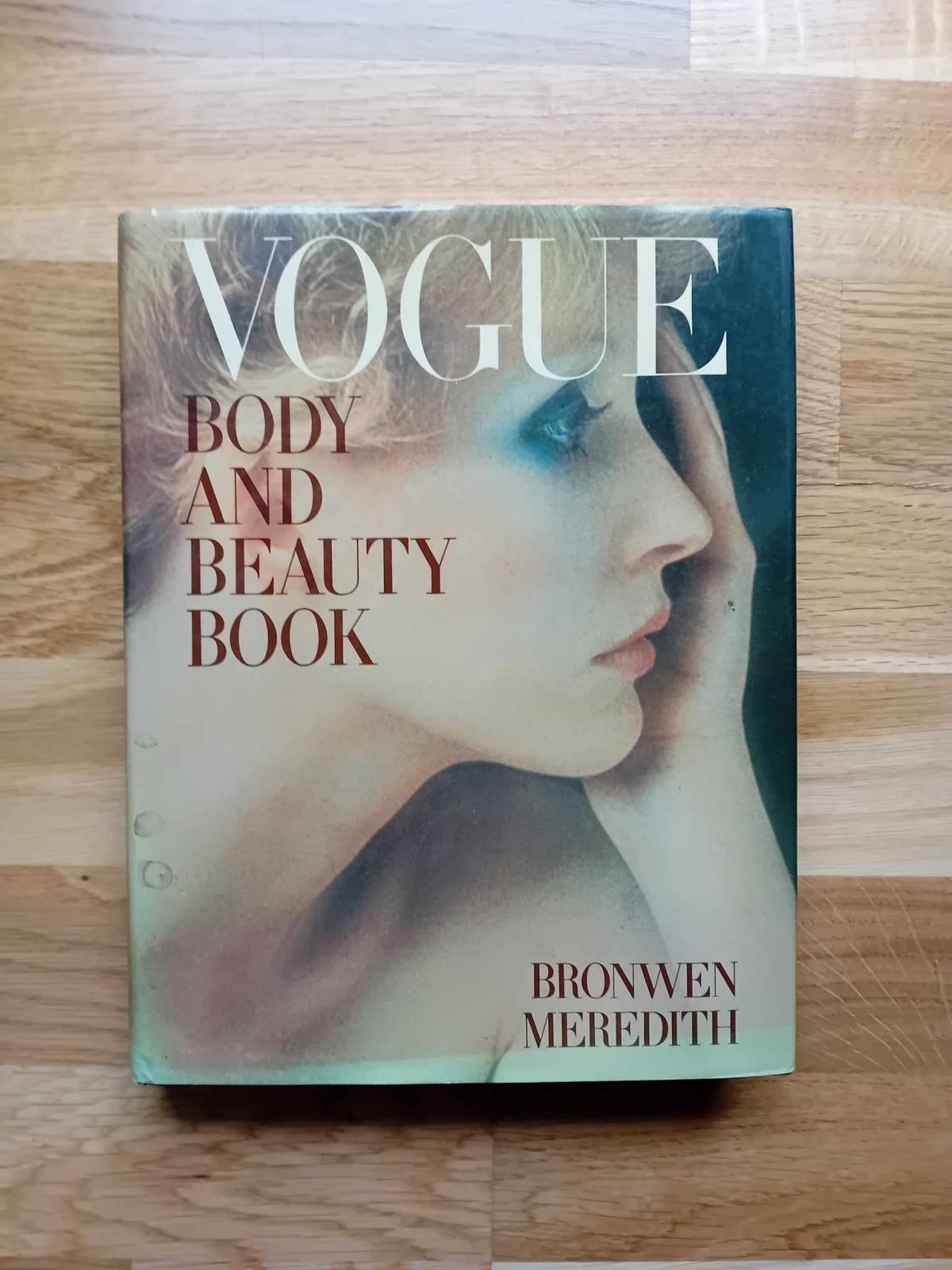 Vogue Body and Beauty Book, 1982, iz knjižnice Zmaga Jelinčiča