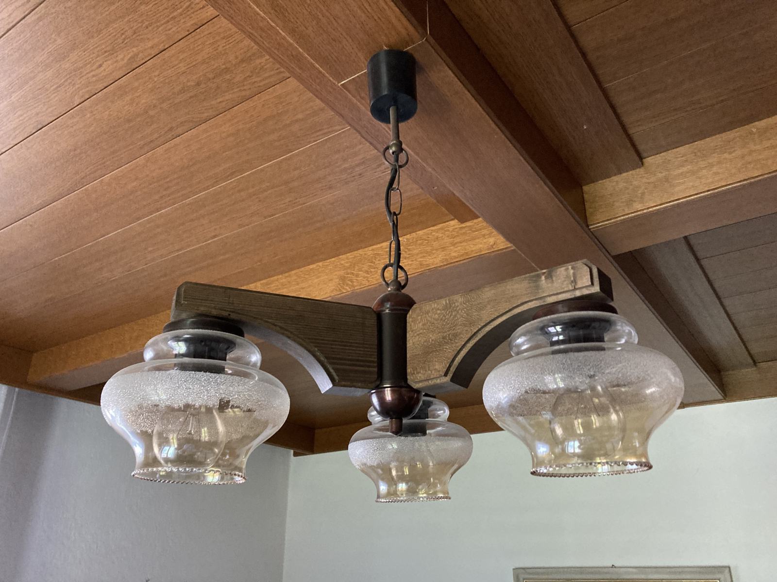 Lestenec, stropna luč