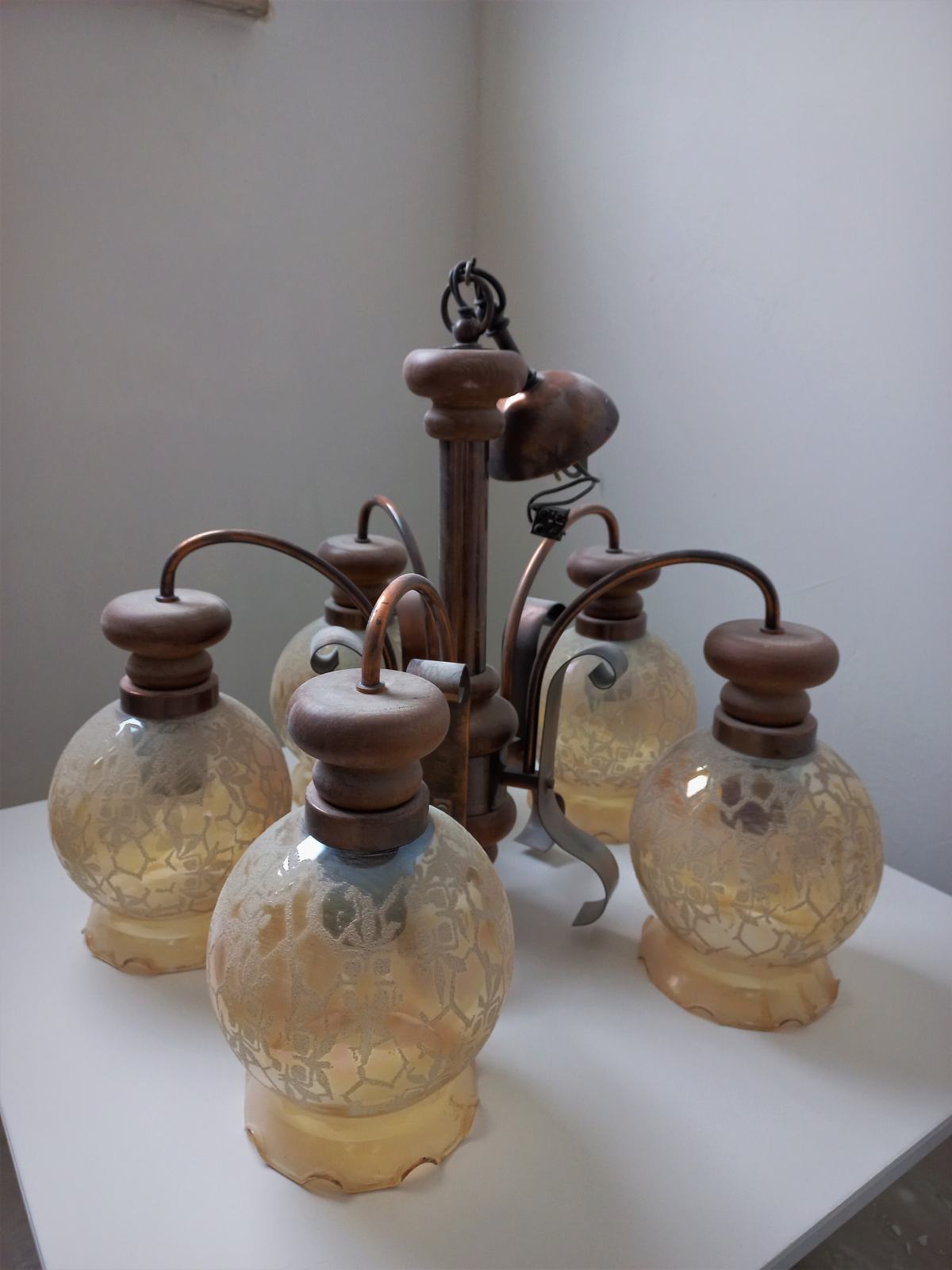 Stropna luč - lestenec