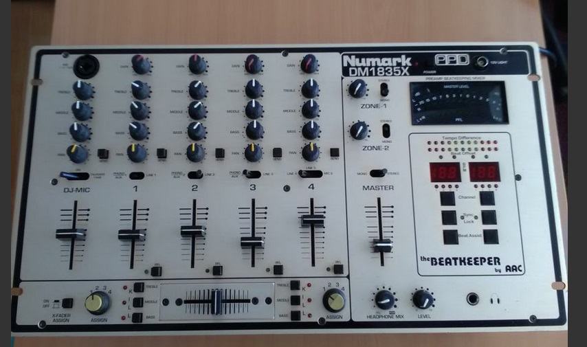 4-KANALNI DJ MIKSER NUMARK DM 1835X, BEATKEEPER by ACC