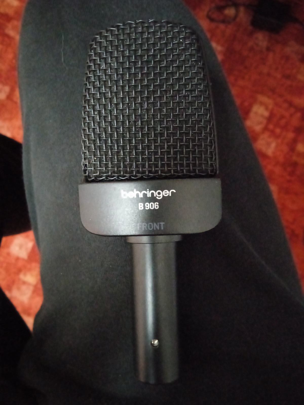 Behringer B906