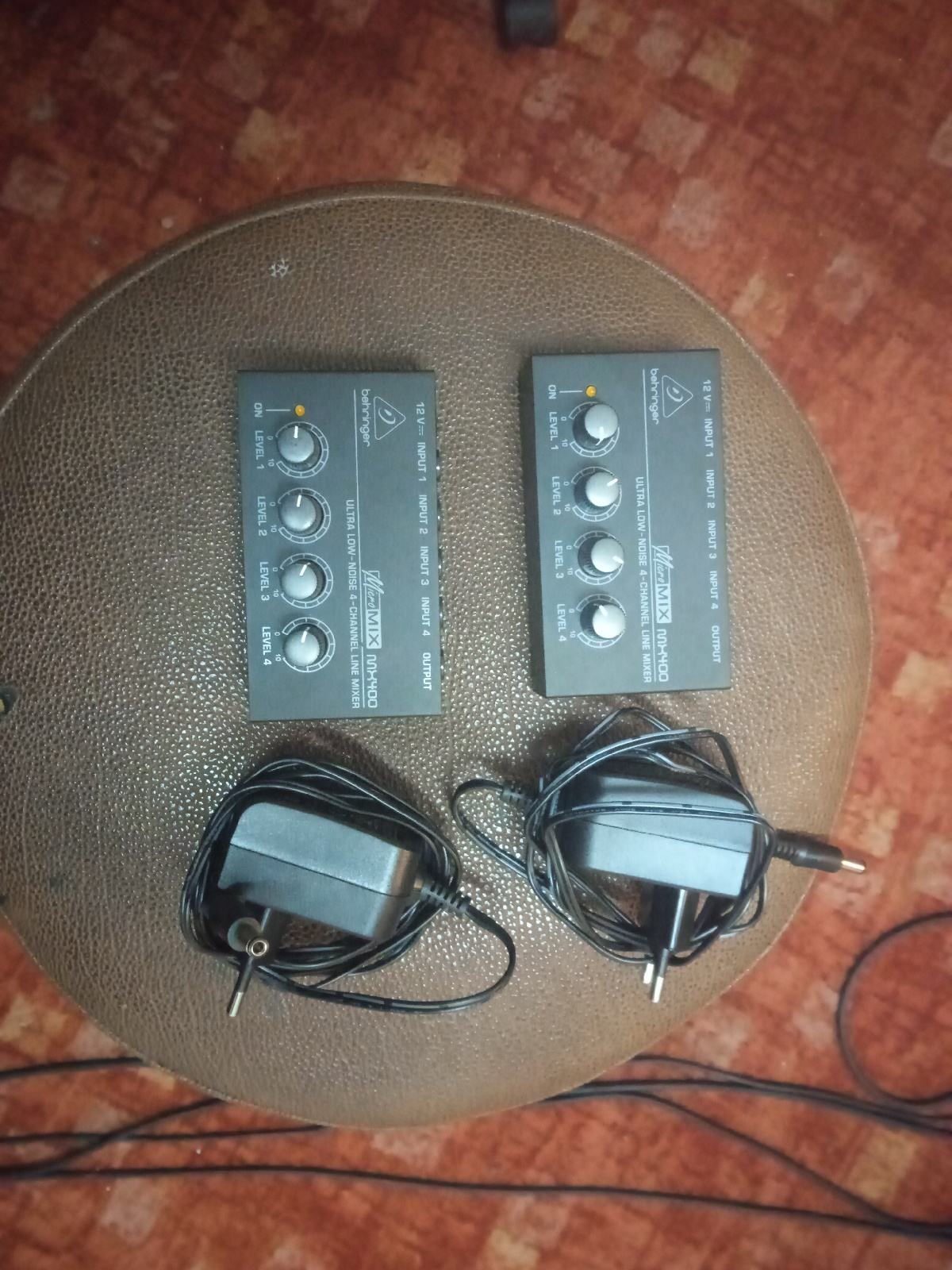 Behringer MX400