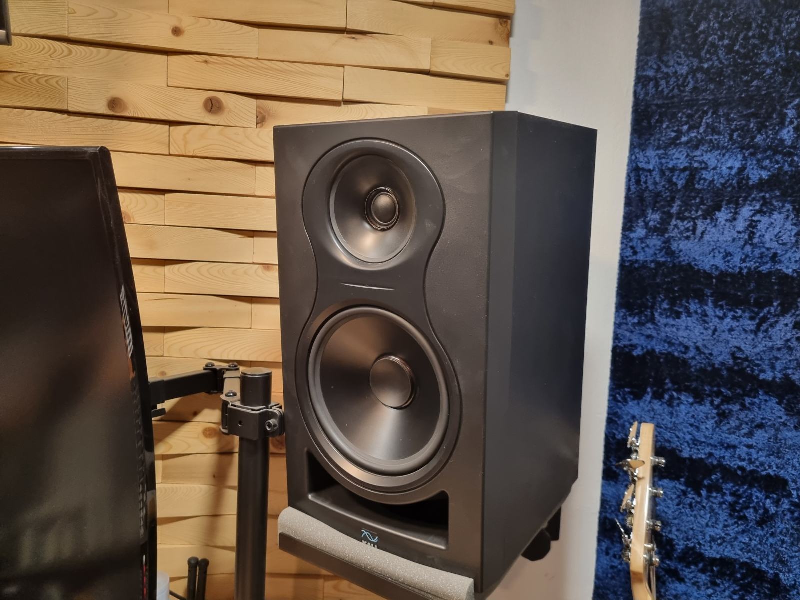 Kali audio IN-8