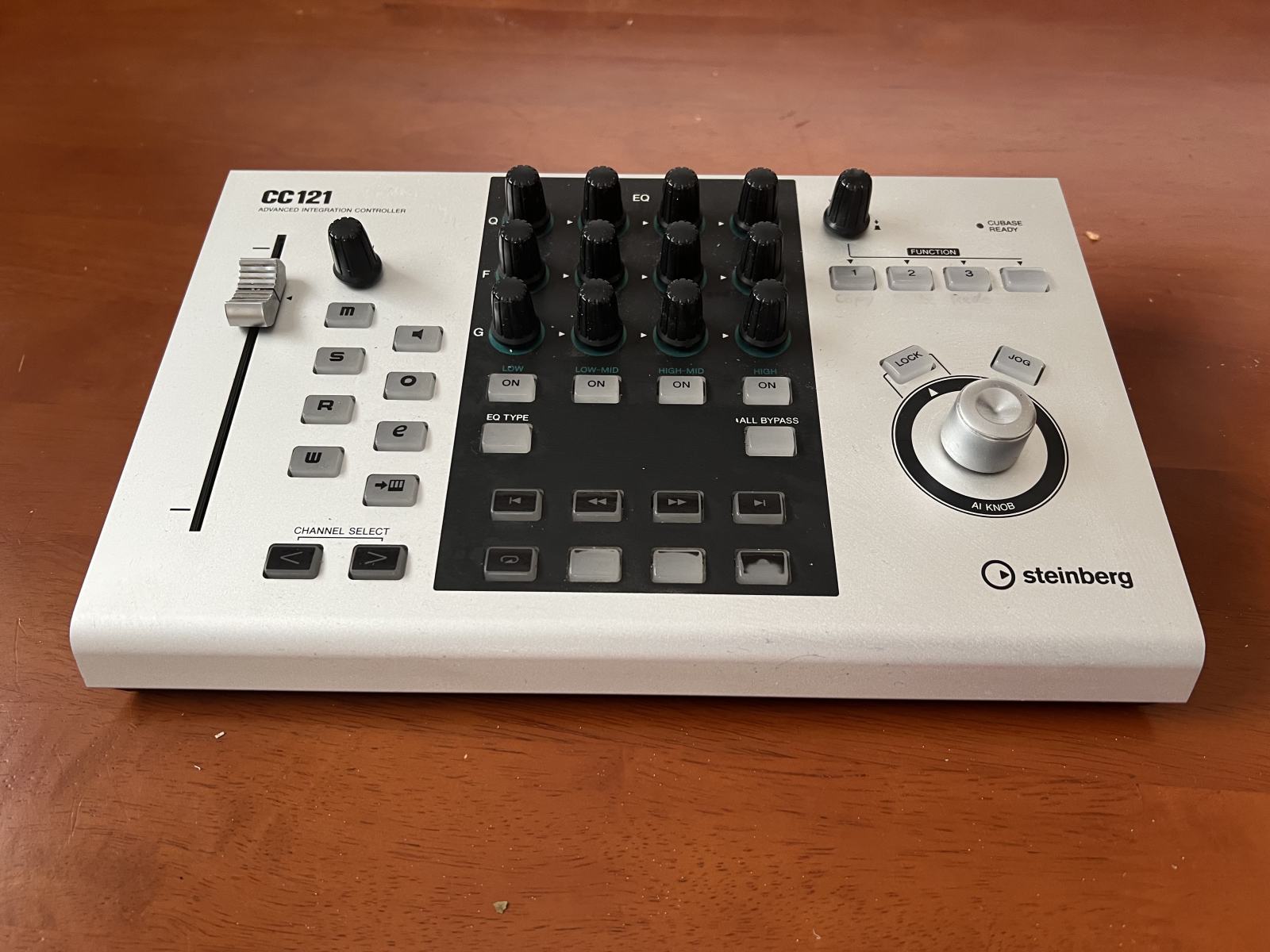 Kontroler Steinberg cc 121 DAW Controller Cubase