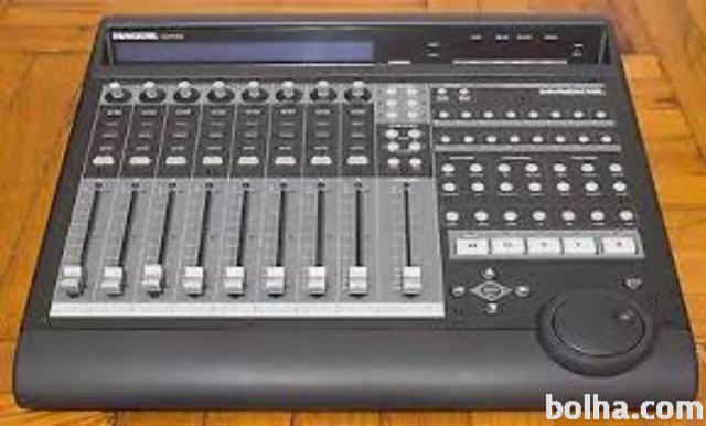 Mackie Control HUI MIDI DAW controller mint