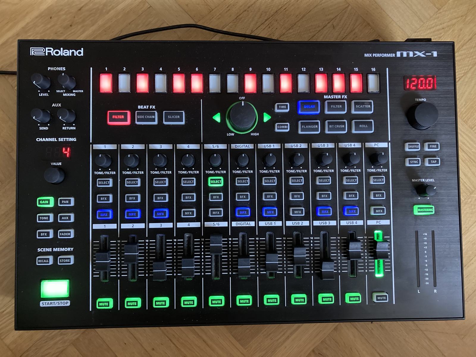 Roland MX1
