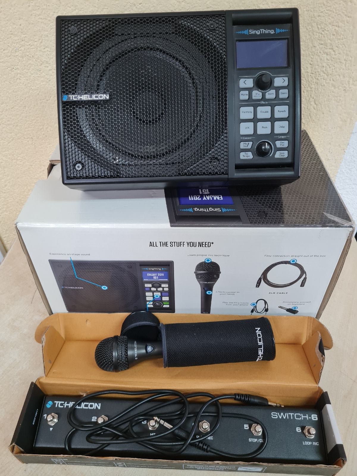 TC-HELICON SINGTHING, monitor, vokalni procesor