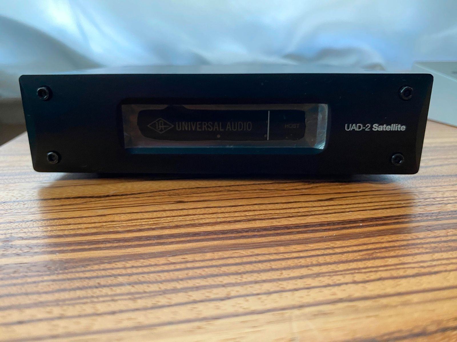 Universal Audio UAD-2 Satellite USB OCTO + Standard Plugins