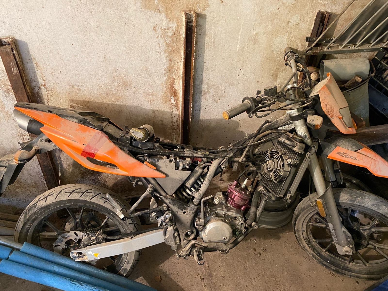 Generic SM50 90 cm3, 2008 l.