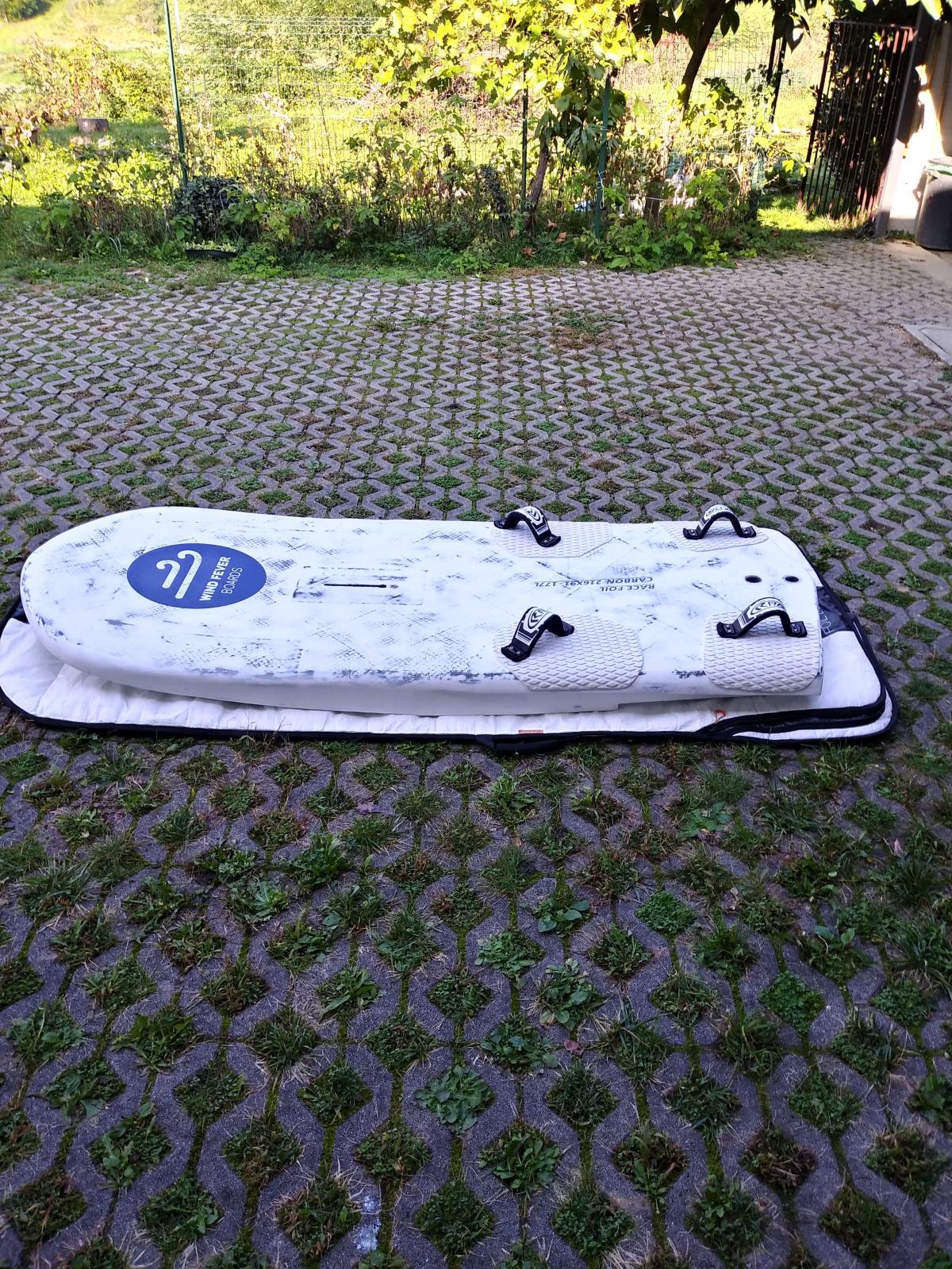 windfoil custom race karbon deska 177l