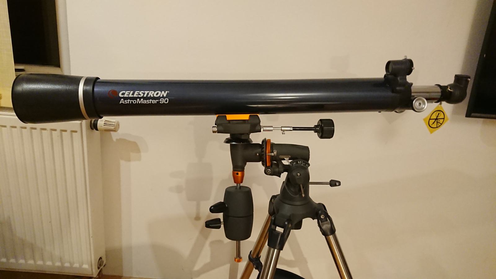 Celestron Astromaster 90EQ