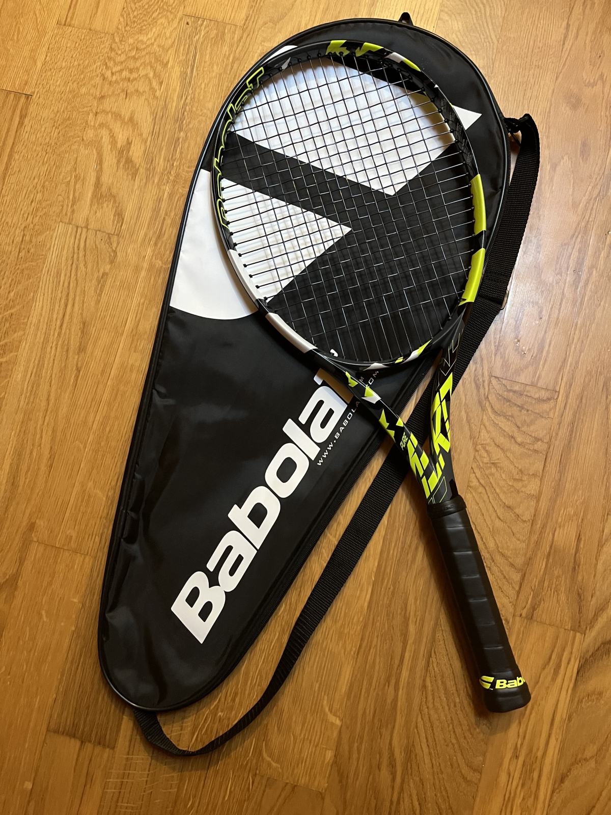 Tenis lopar Babolat Pure Aero 2023, NOV, NIKOLI RABLJEN!