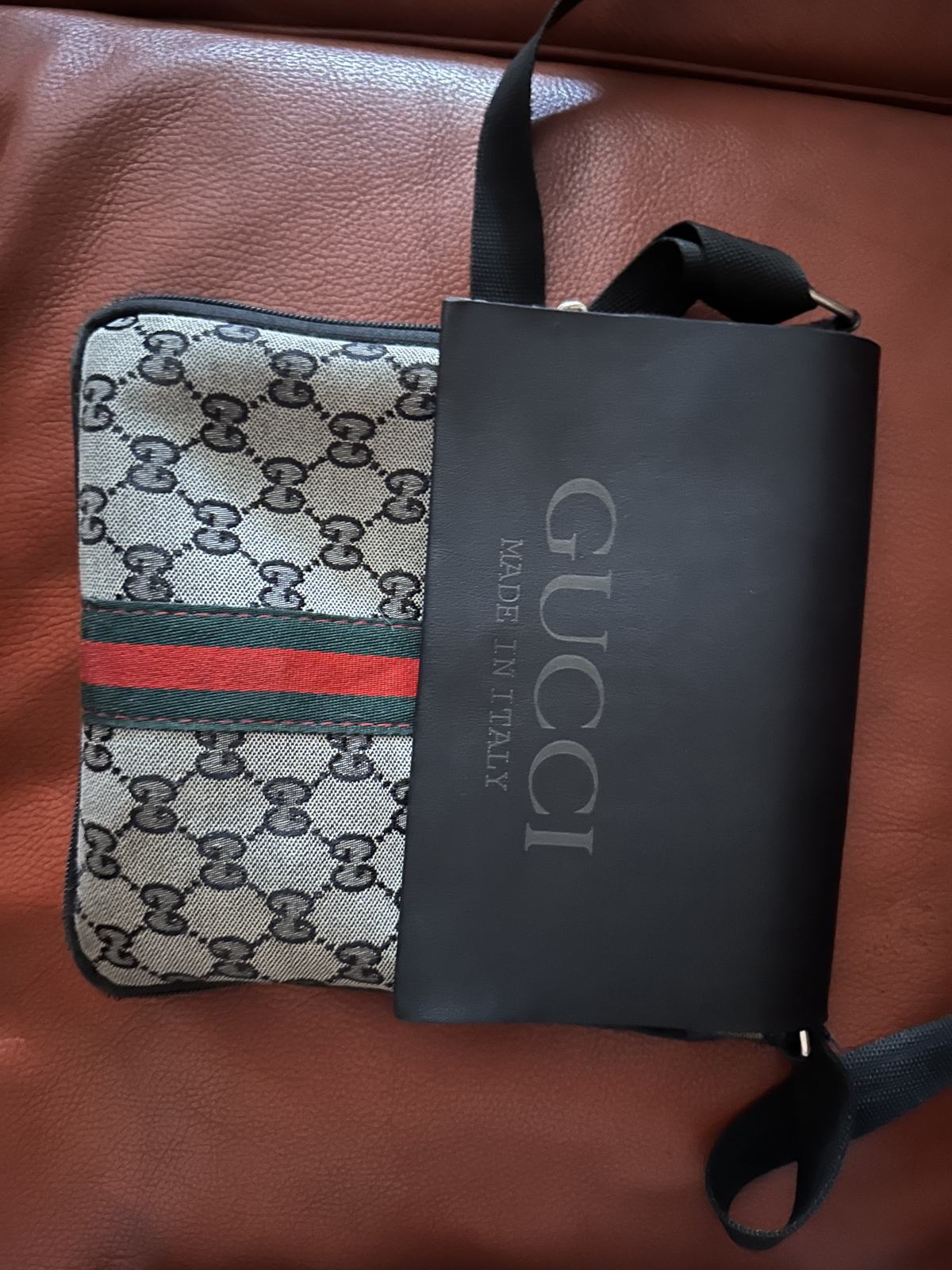 Prodam gucci torbico
