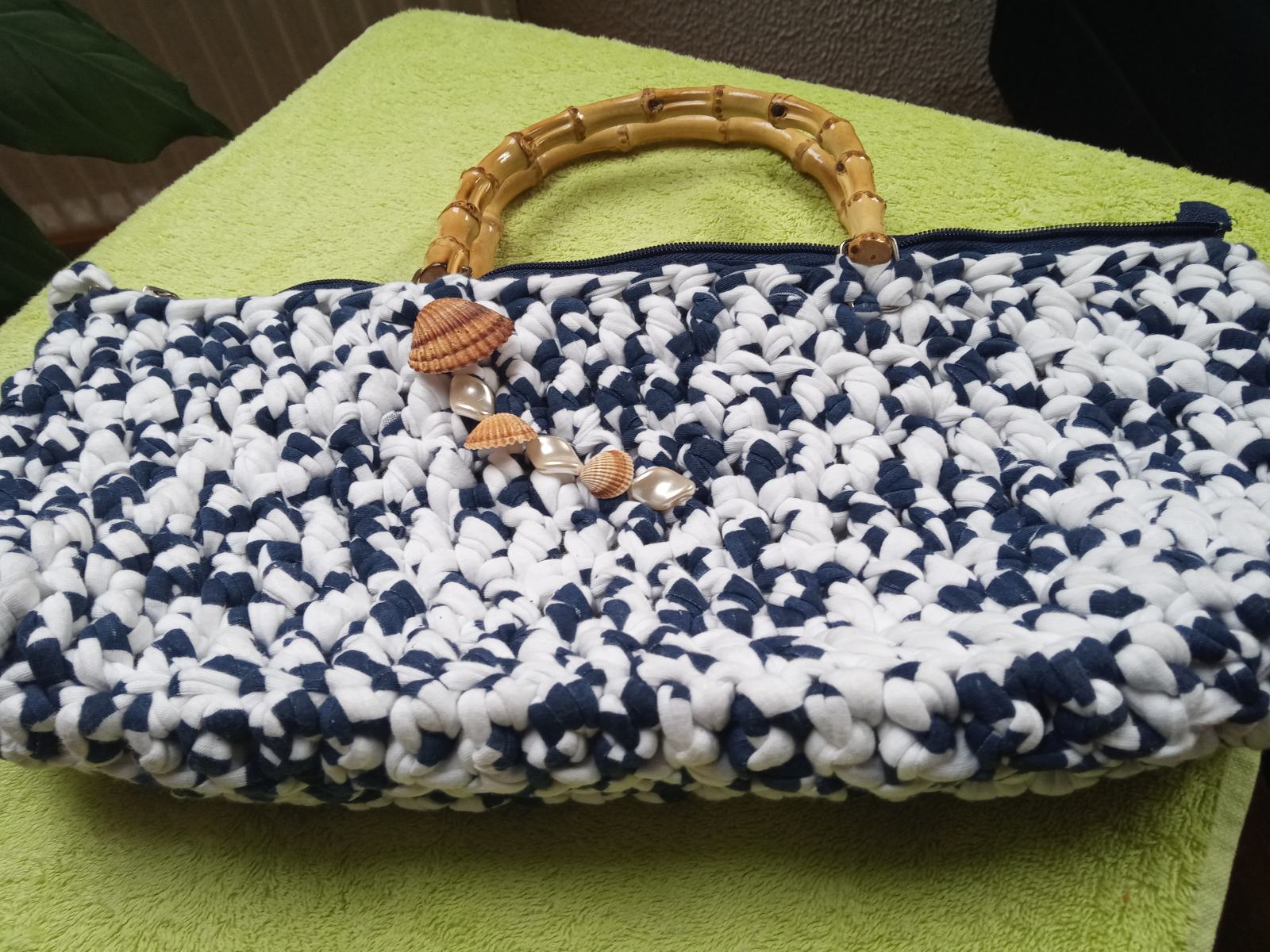 Prodam novo torbico ročno izdelano