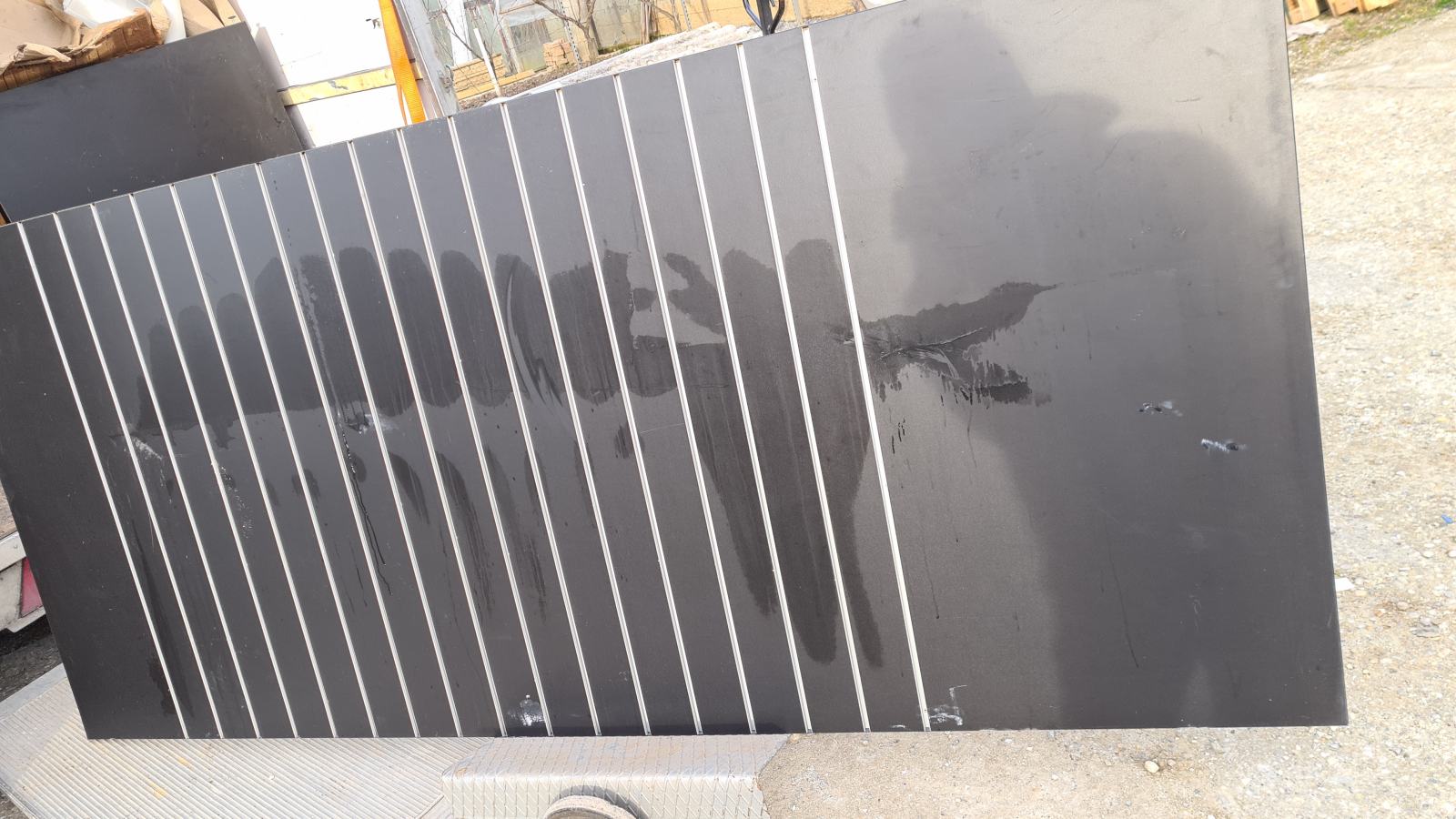 Lamelna stena, panel ,črn