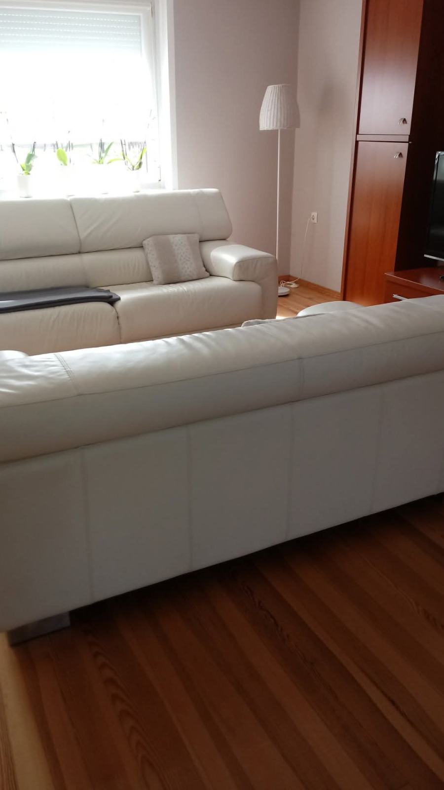 Prodam dvosed in trosed