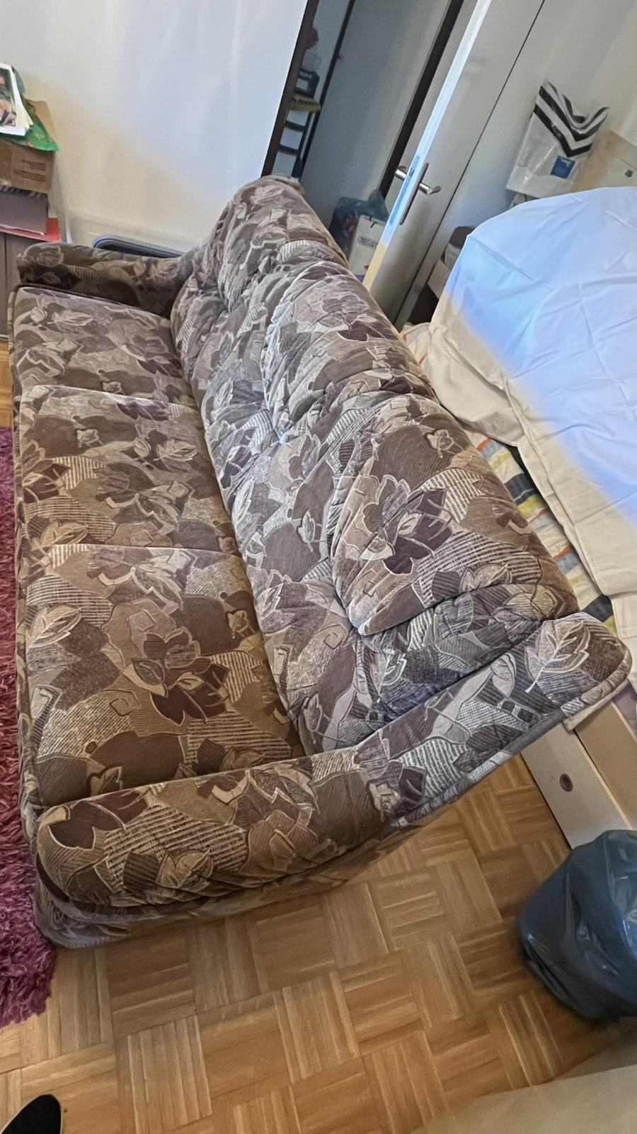 Sedežna garnitura TROSED - Lepo ohranjen