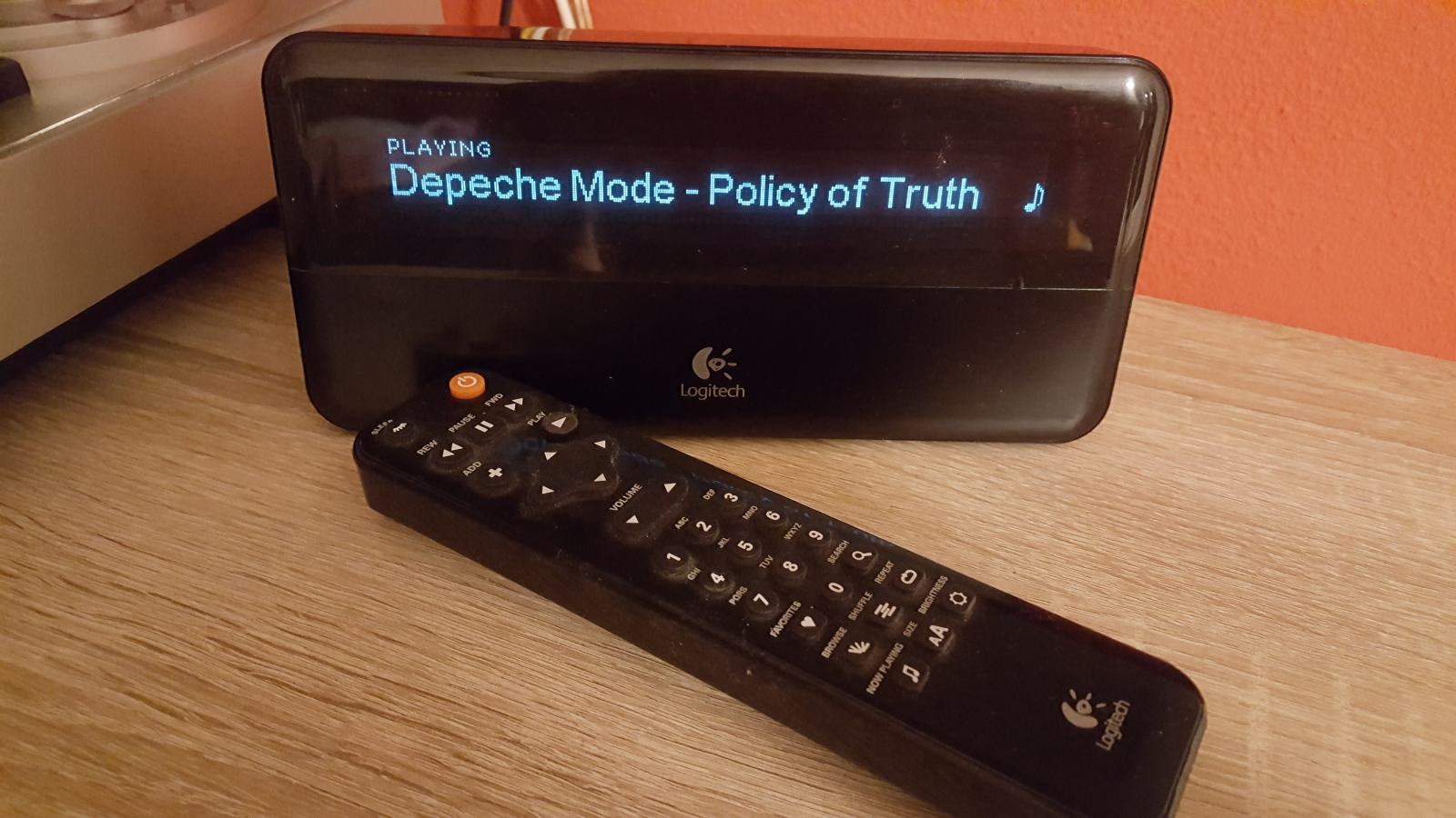 Internetni radio Logitech Squeezebox Classic, hi-fi napajalnik TeraDak